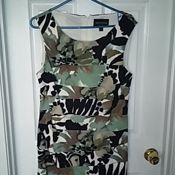 connected apparel | Dresses | Chic Dress | Poshmark